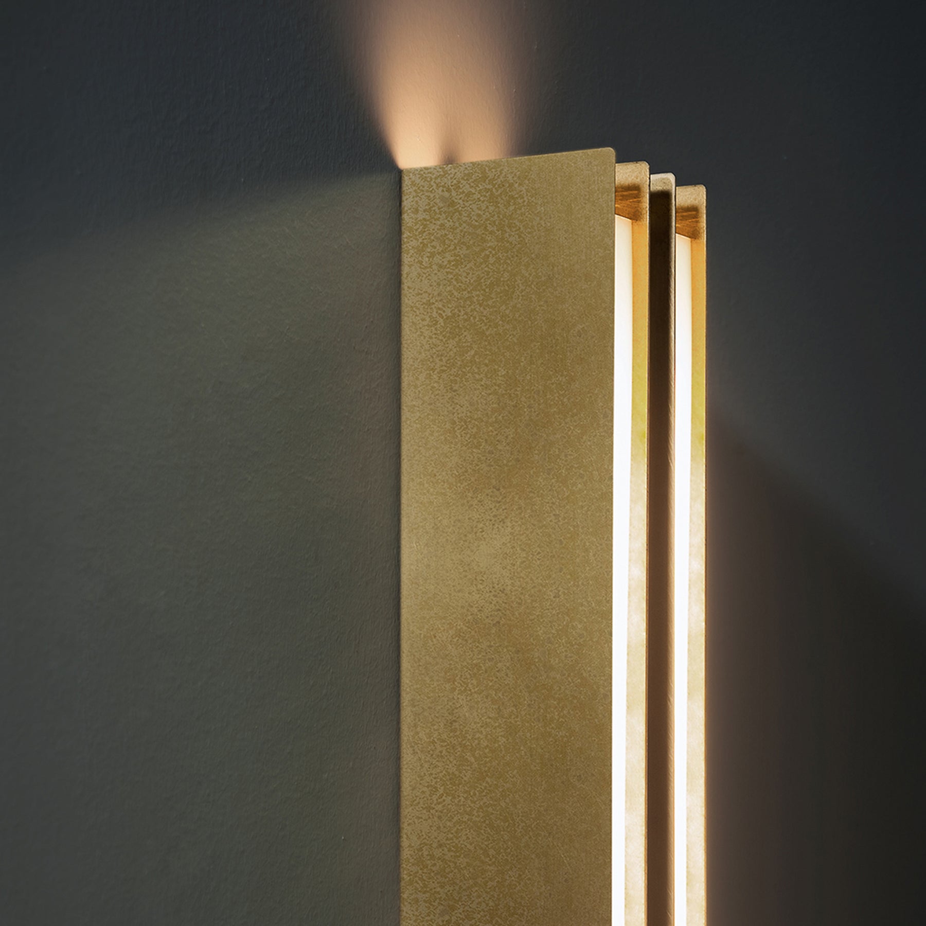 Blade Wall Lamp | Baxter | Monologuelondon.com