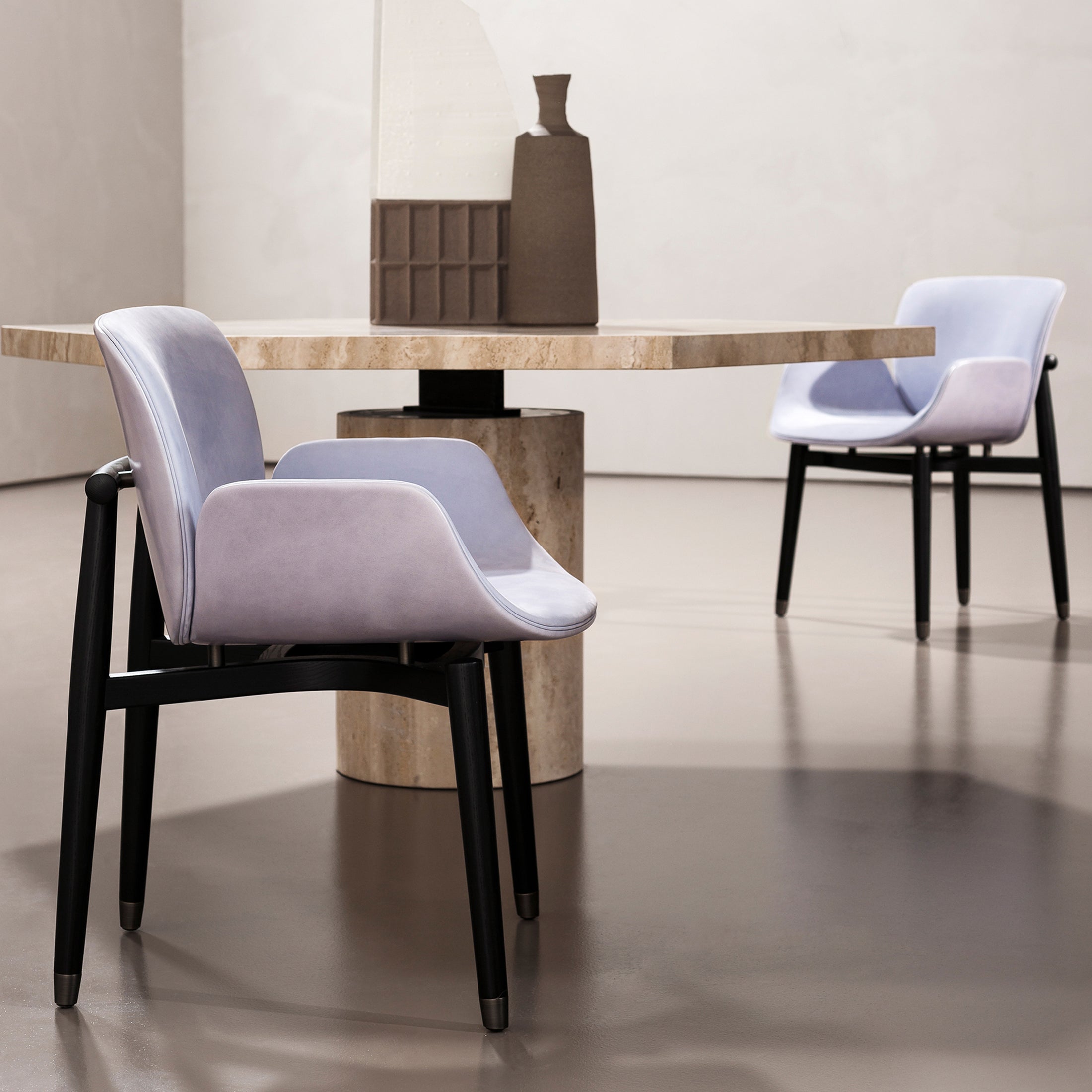 Jorgen Chair | Baxter | Monologuelondon.com