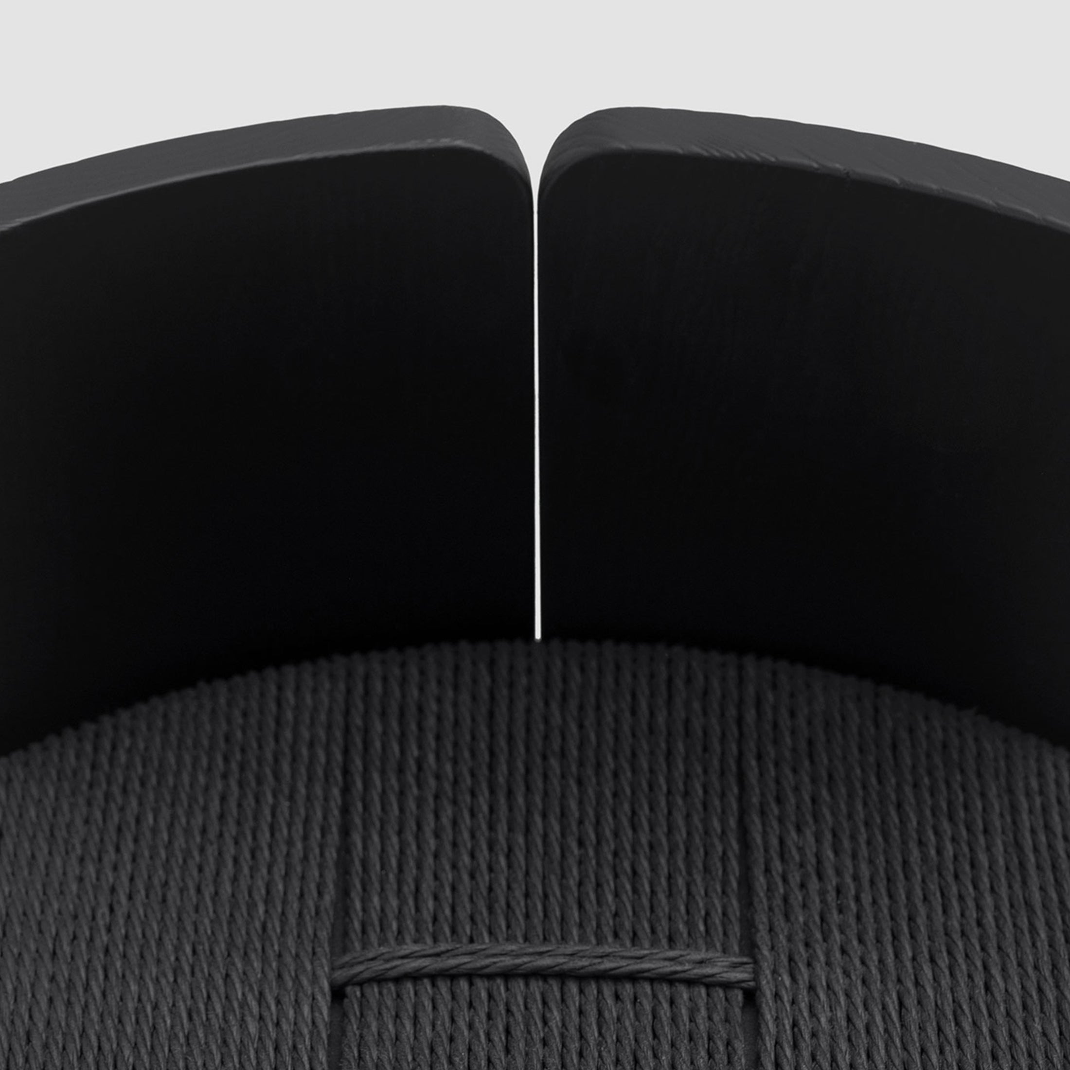 Nenet Chair | SEM | Monologuelondon.com