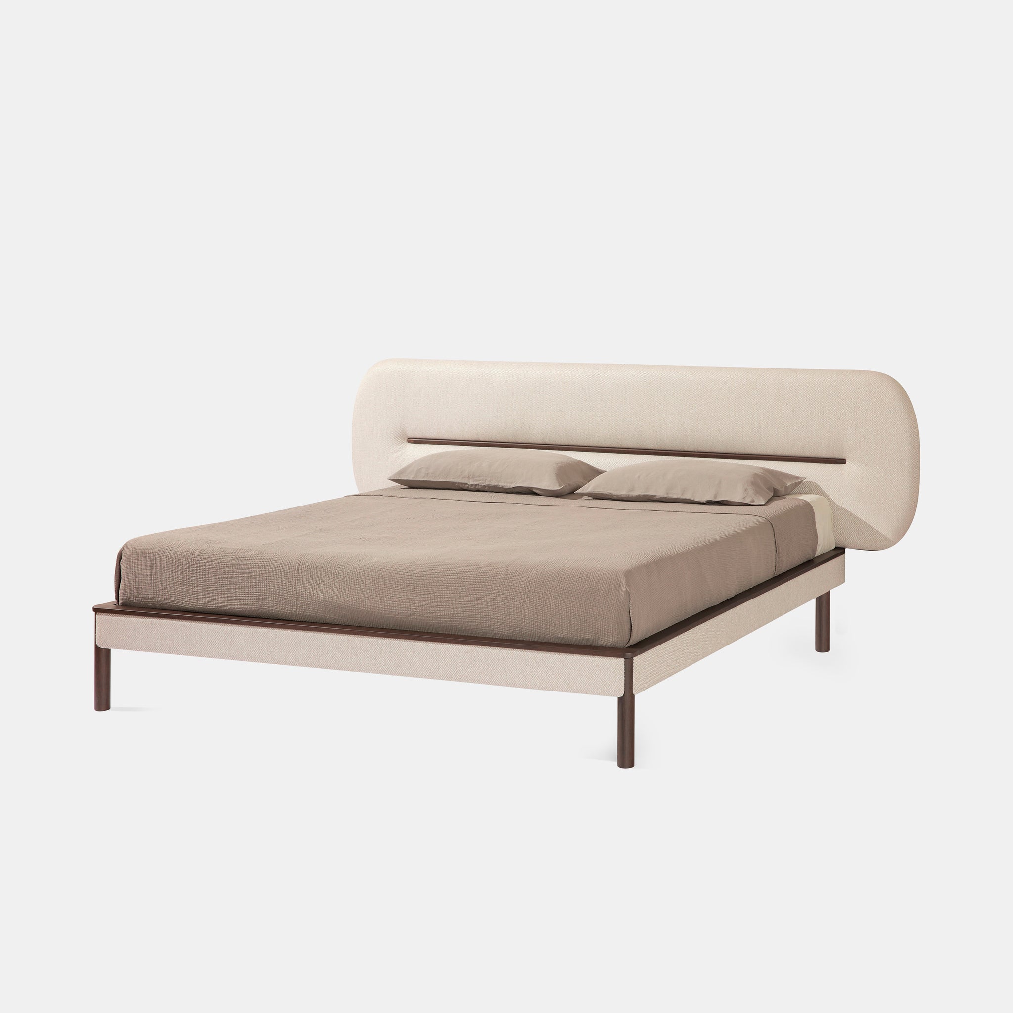 Lips Bed | Carpanese Home | Monologuelondon.com