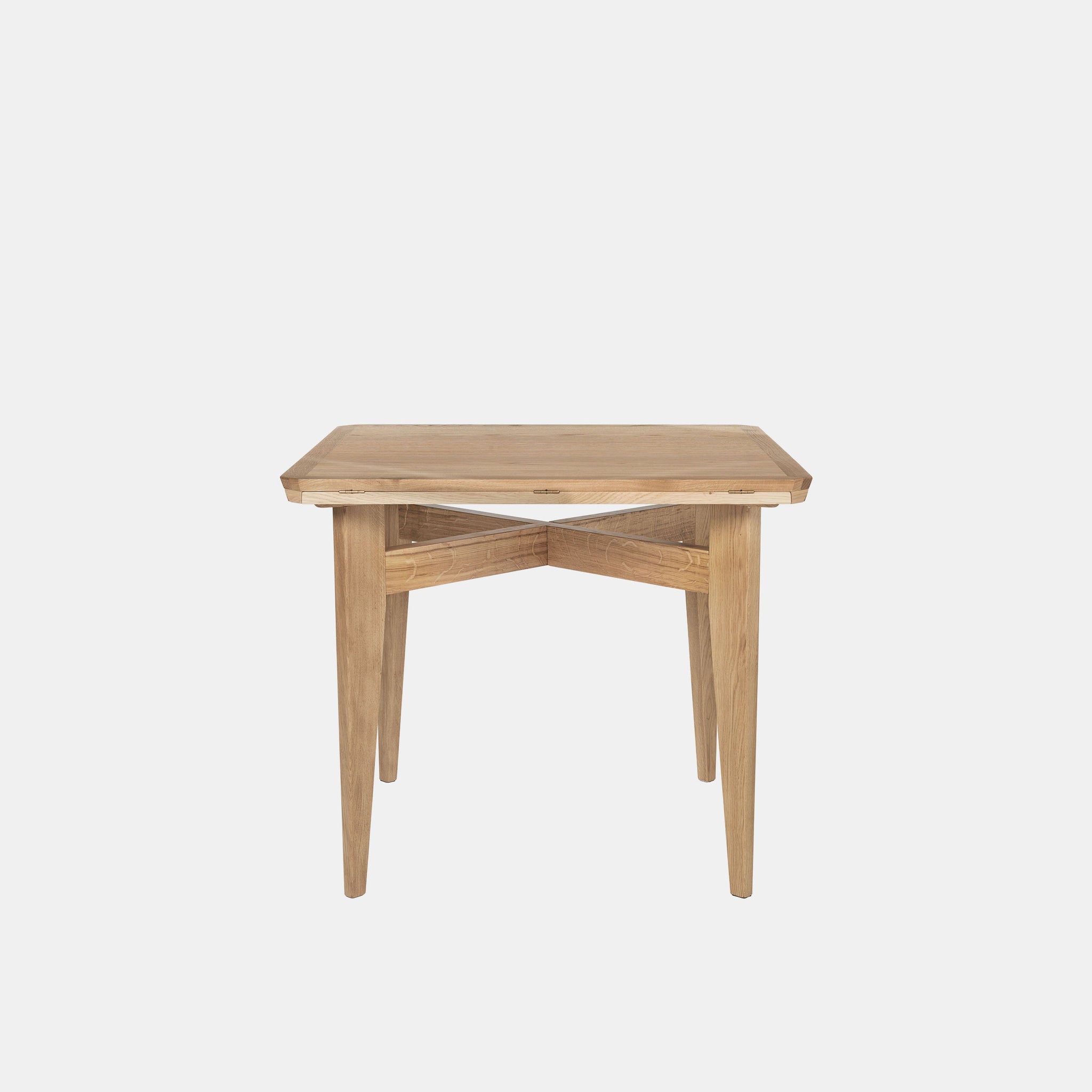B-Table Pivoting Extendable Table | Gubi | Monologuelondon.com