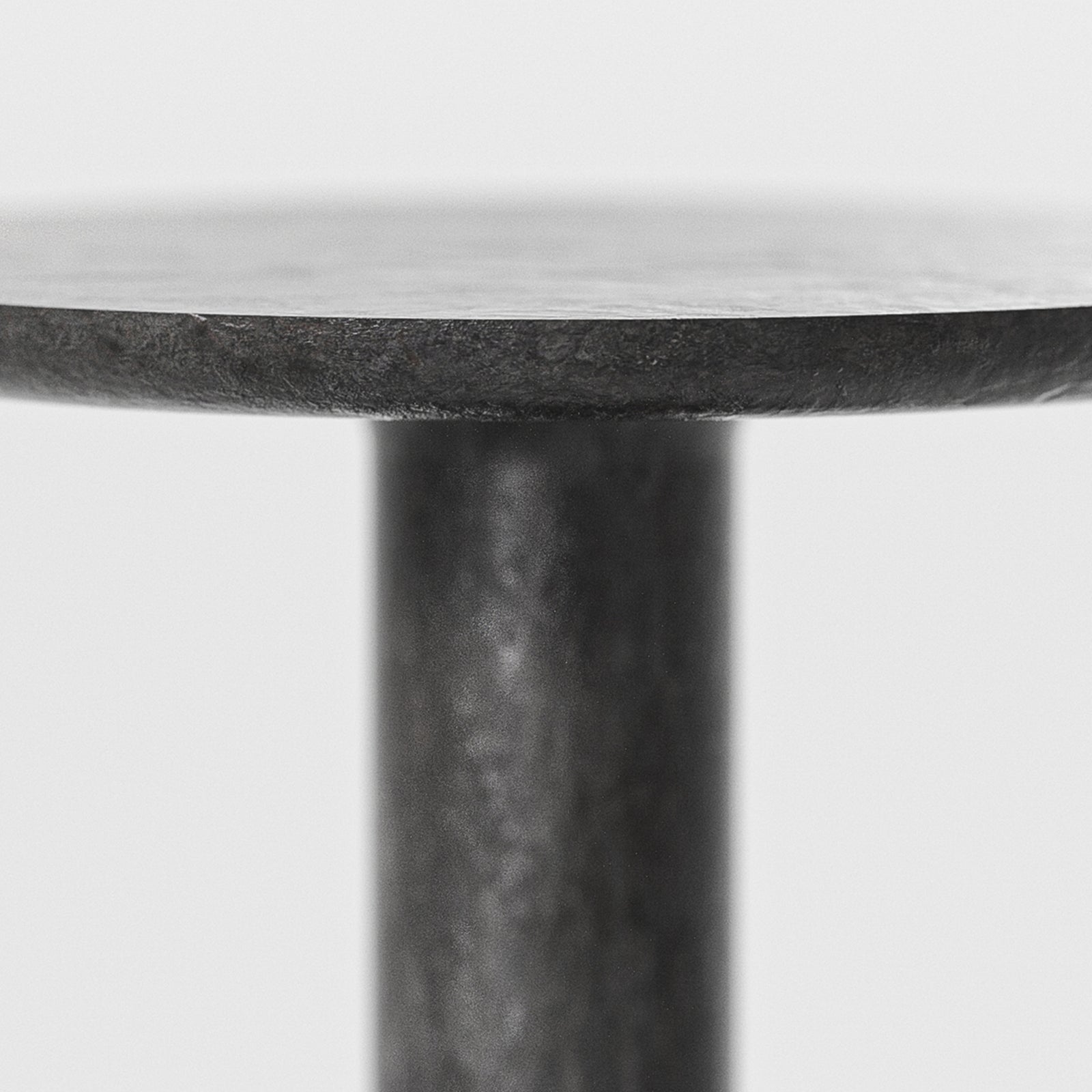 Toad Side Table │ Arthur Vallin │ Monologuelondon.com