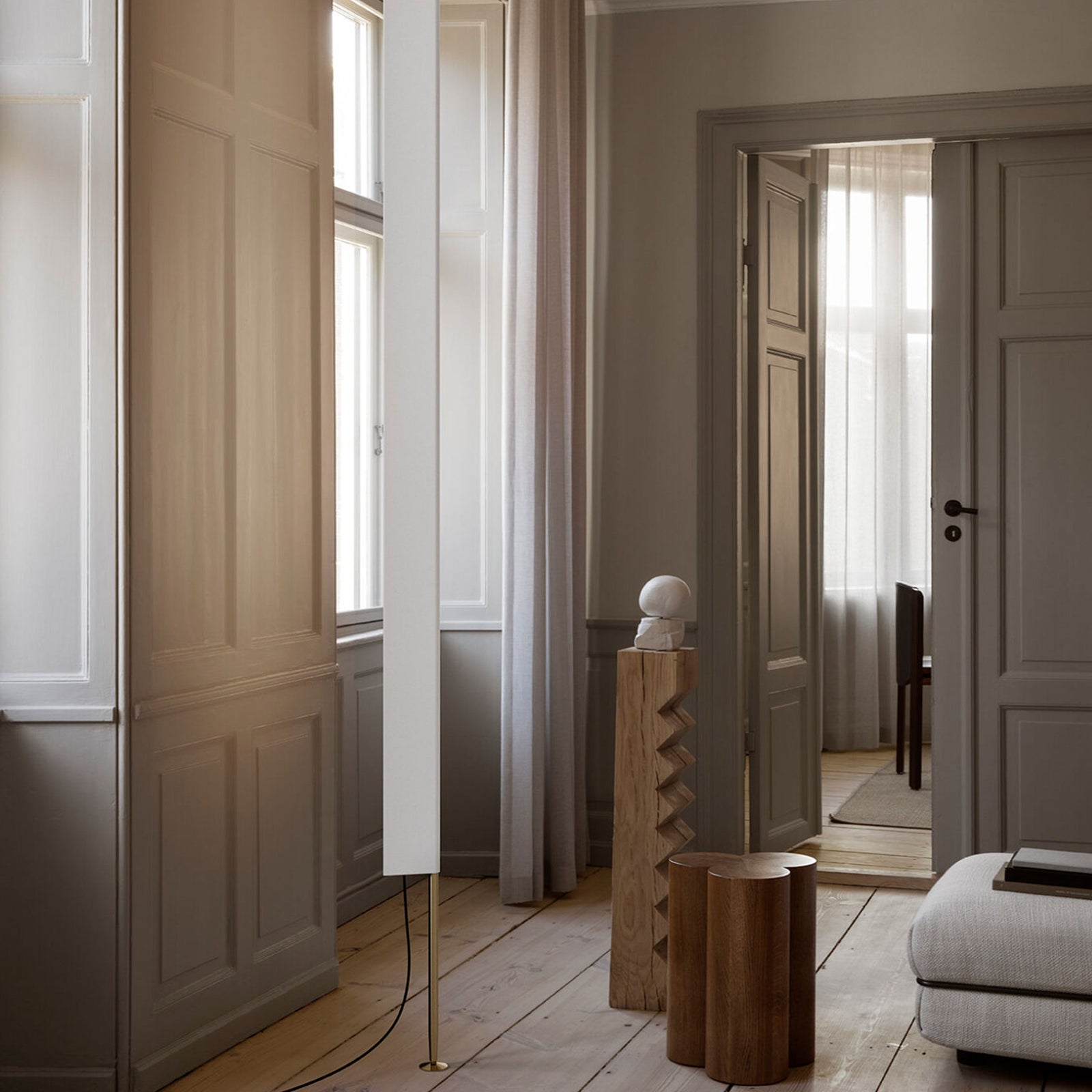 LT8 Floor Lamp | Astep | Monologuelondon.com