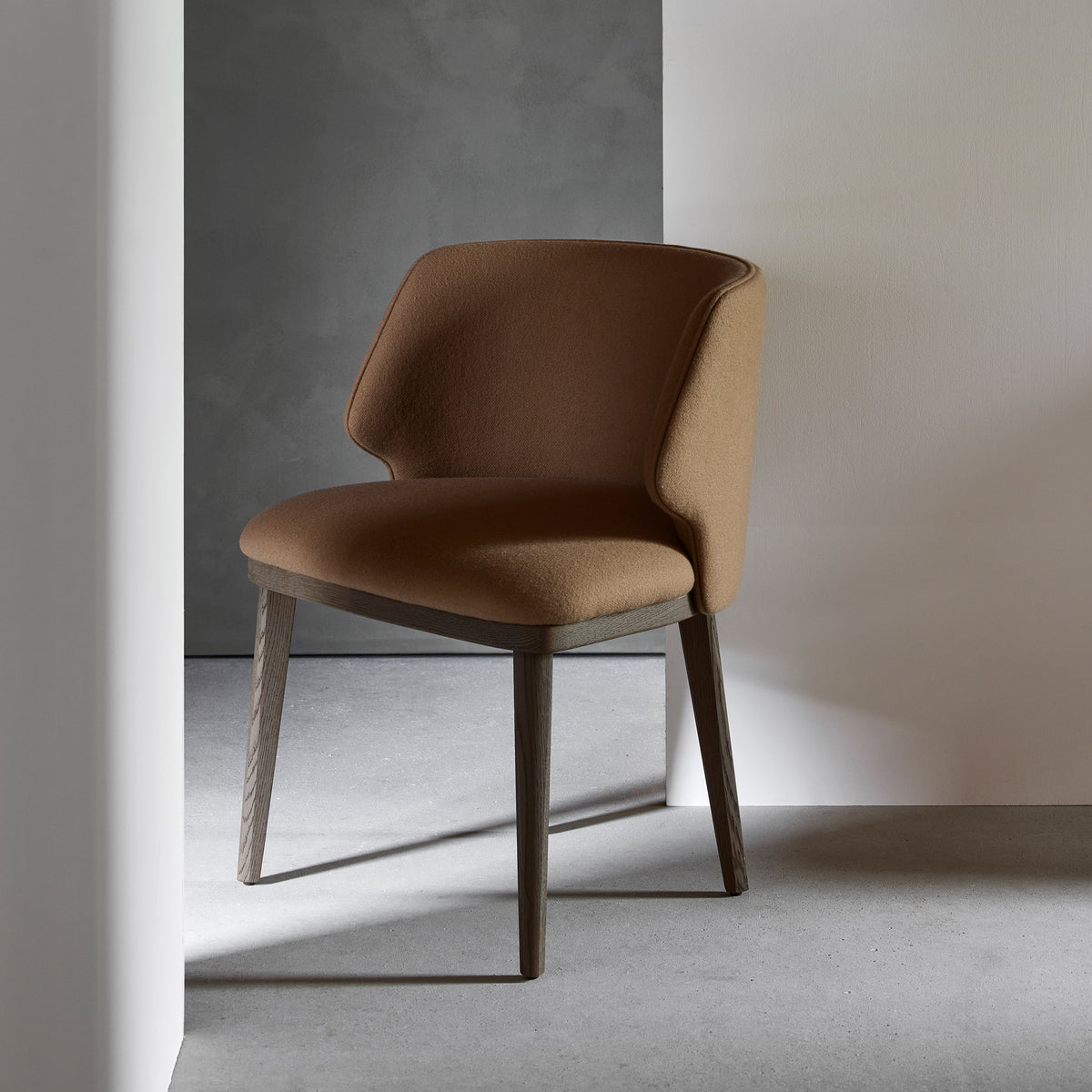 LUM Bridge Chair | Collection Particulière | Monologuelondon.com