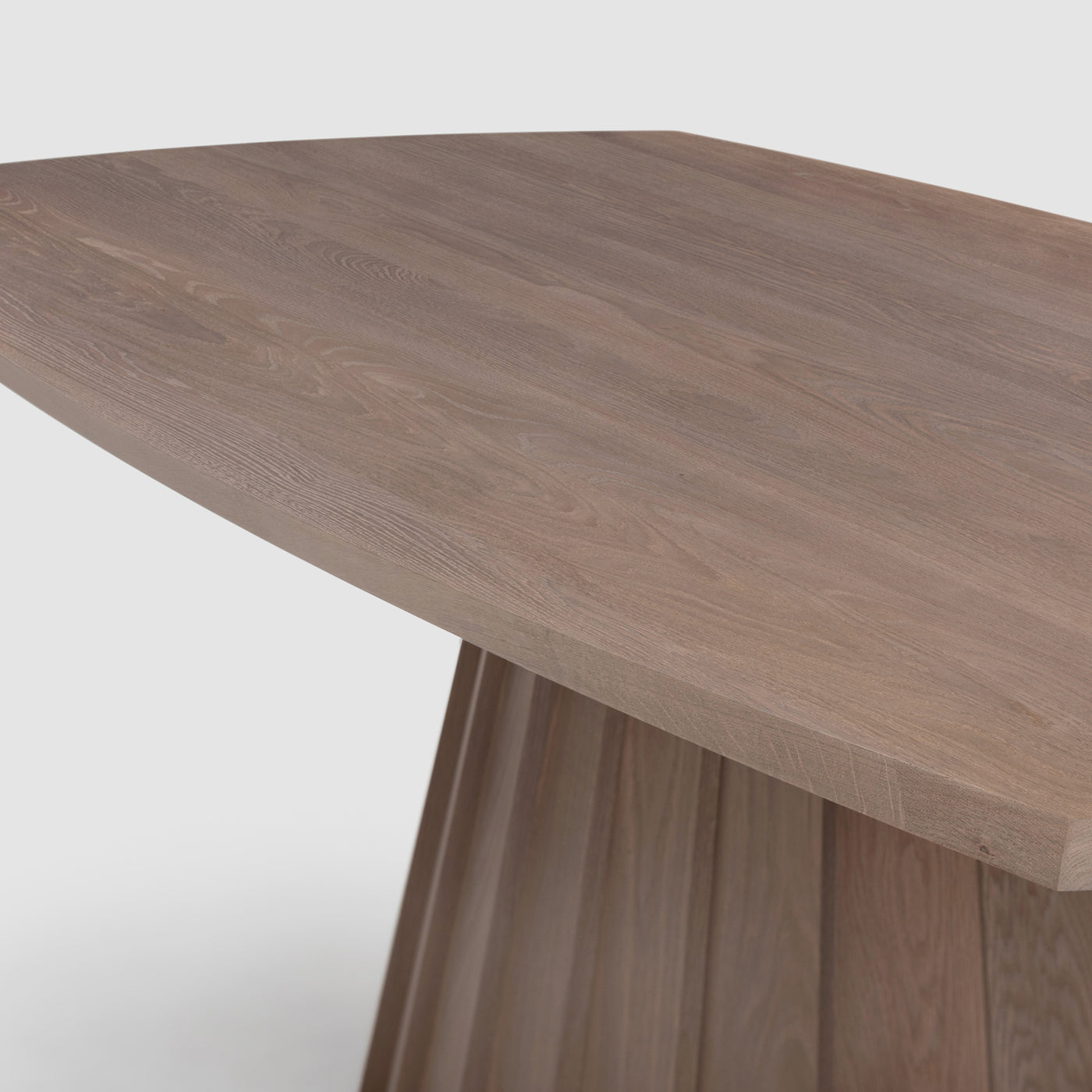 Orion Dining Table | De La Espada | Monologuelondon.com