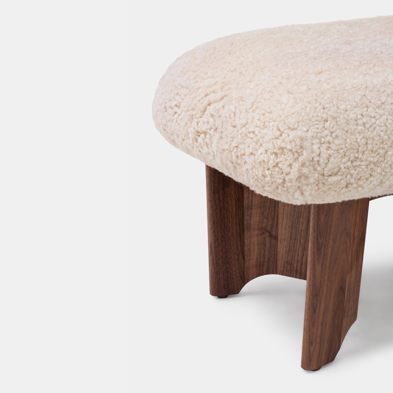 Twenty-Five Ottoman | De La Espada | Monologuelondon.com