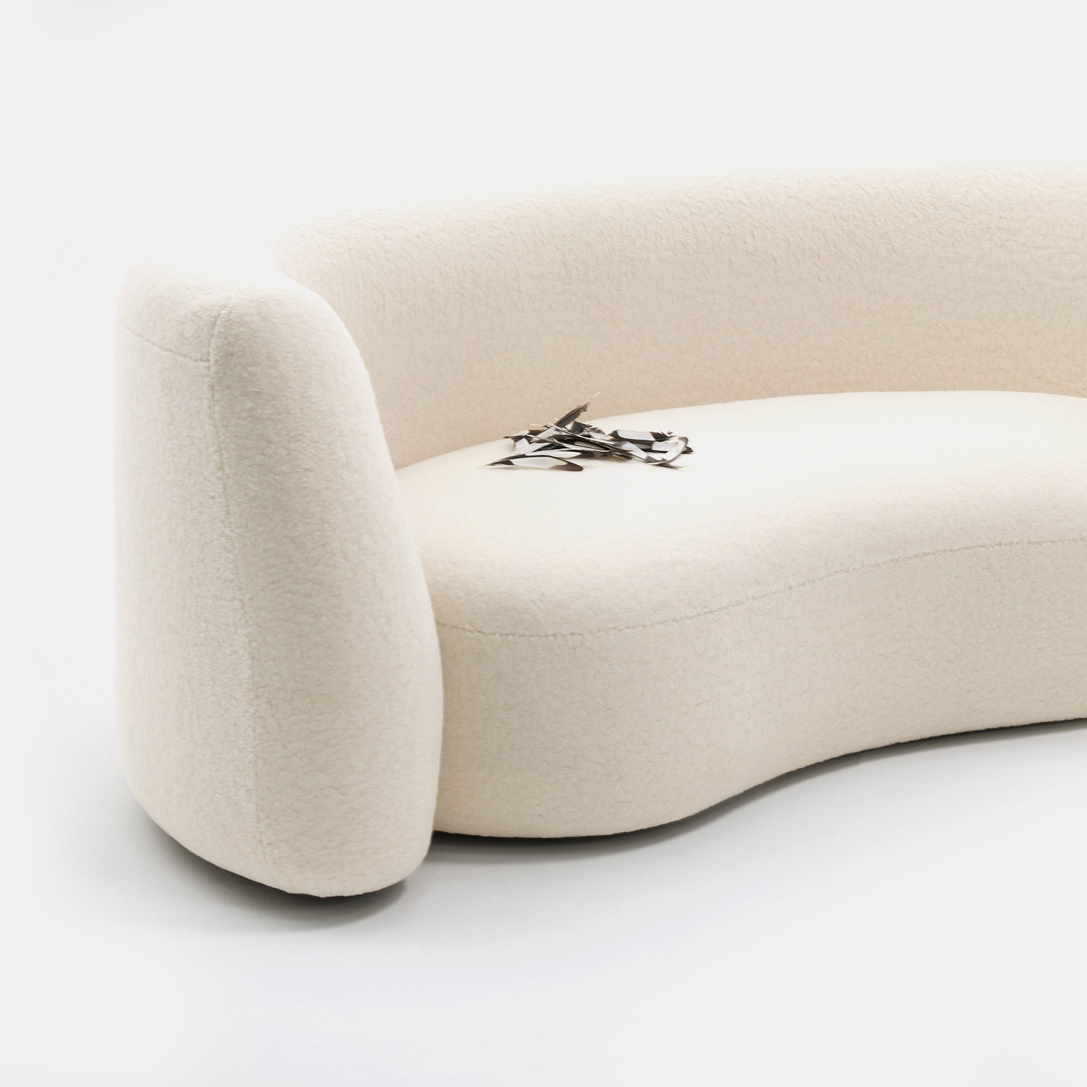OZE Curved Sofa | Delcourt Collection | Monologuelondon.com