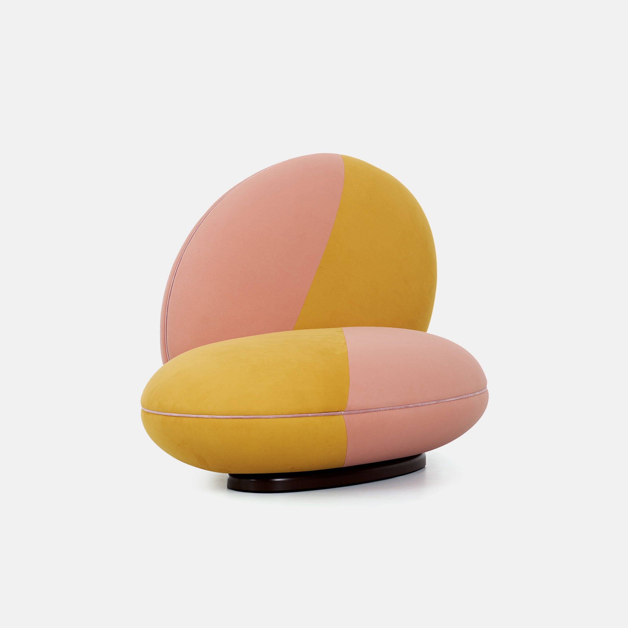 Macaron Lounge Chair | Nilufar | Monologuelondon.com