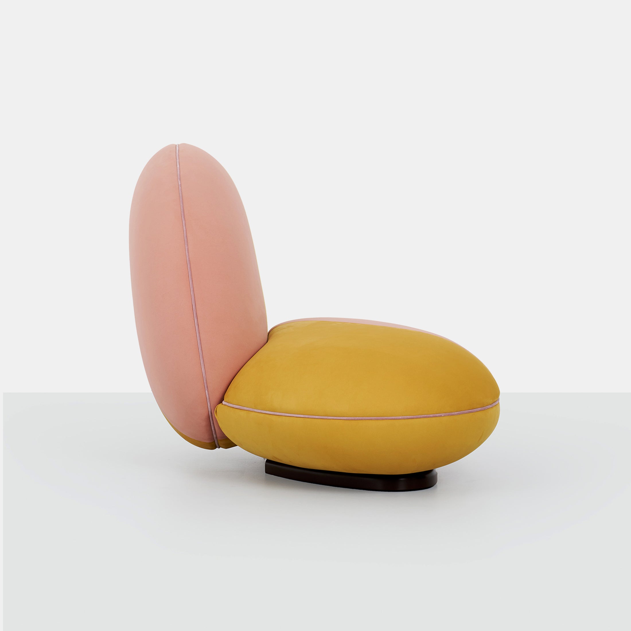 Macaron Lounge Chair | Nilufar | Monologuelondon.com