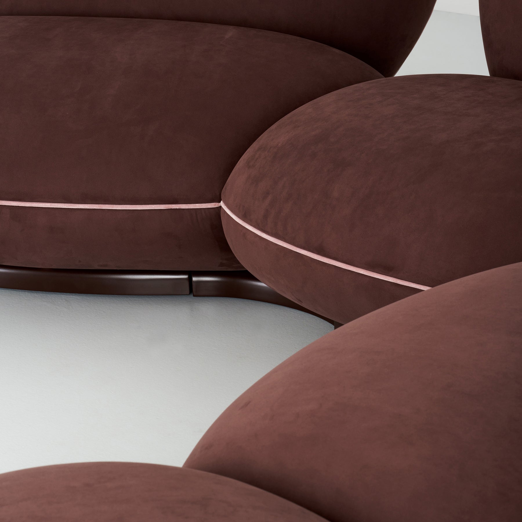 Macaron 4 Seat Sofa | Nilufar | Monologuelondon.com