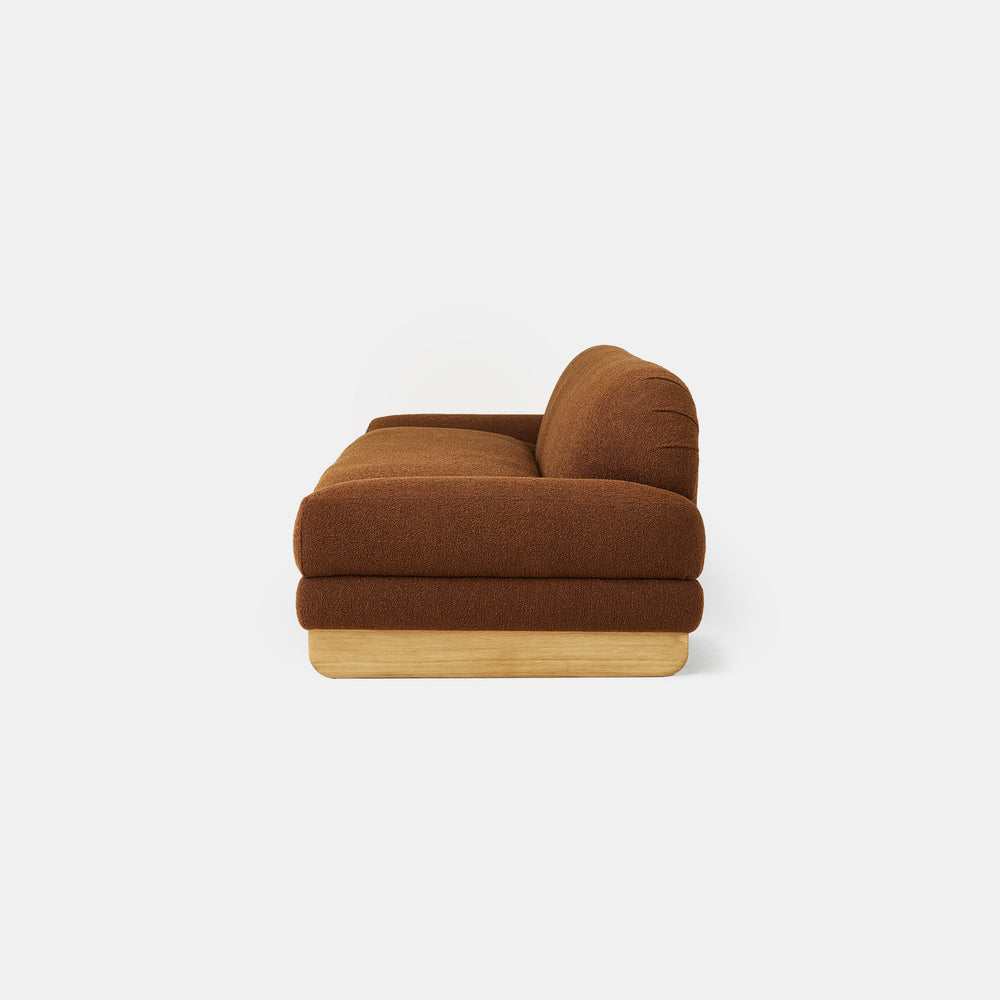 Nead Sofa | Orior | Monologuelondon.com