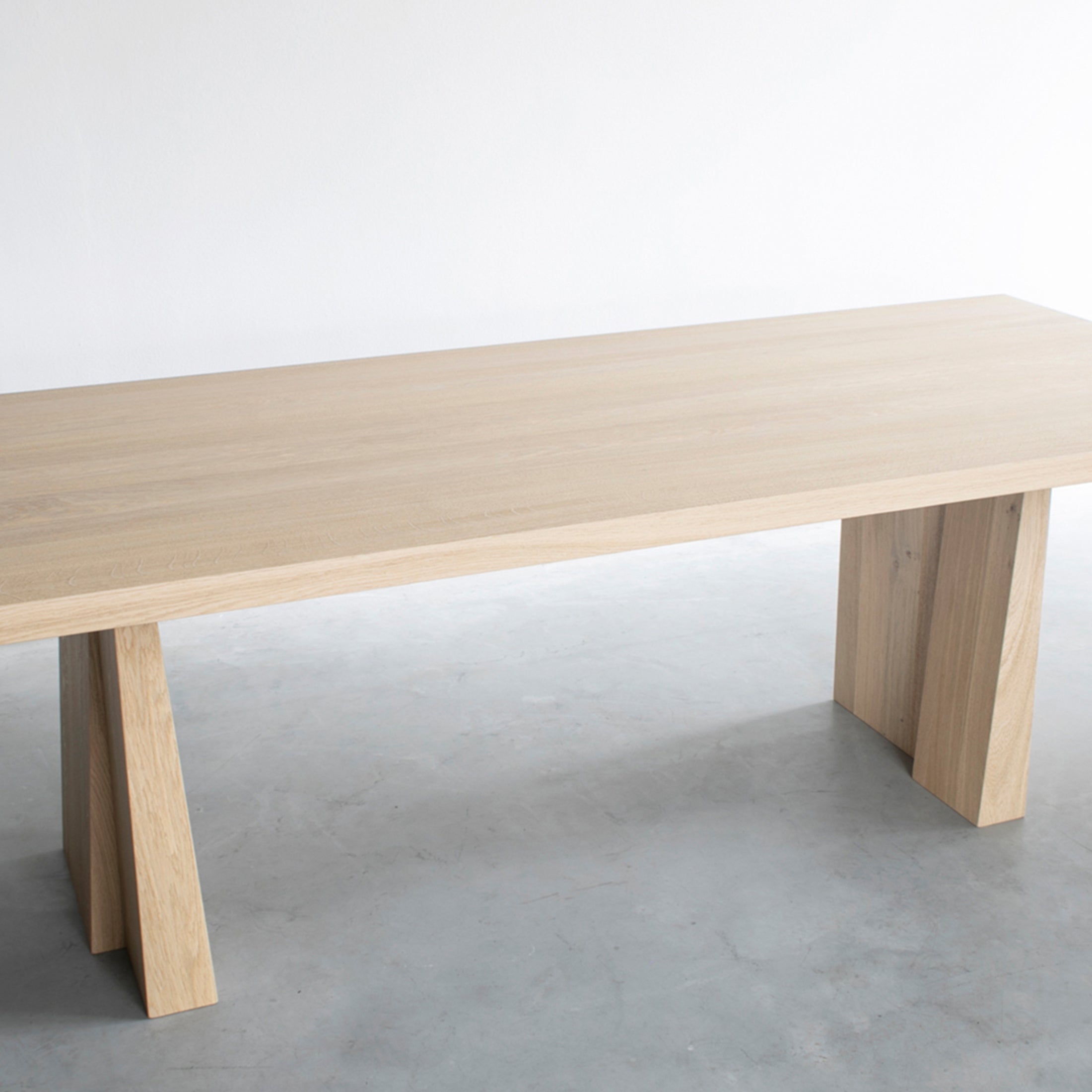 Eli Slim Dining Table | Van Rossum | Monologuelondon.com