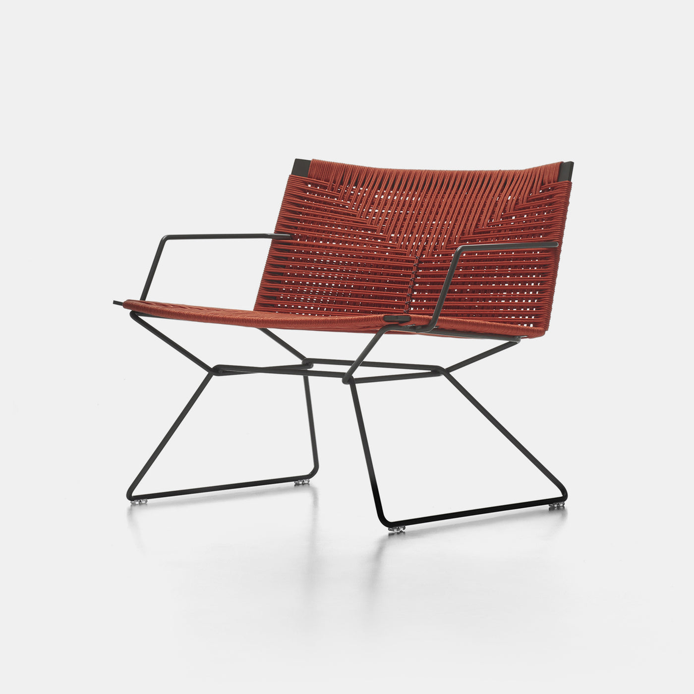 Neil Twist Lounge Chair | MDF Italia | Monologuelondon.com