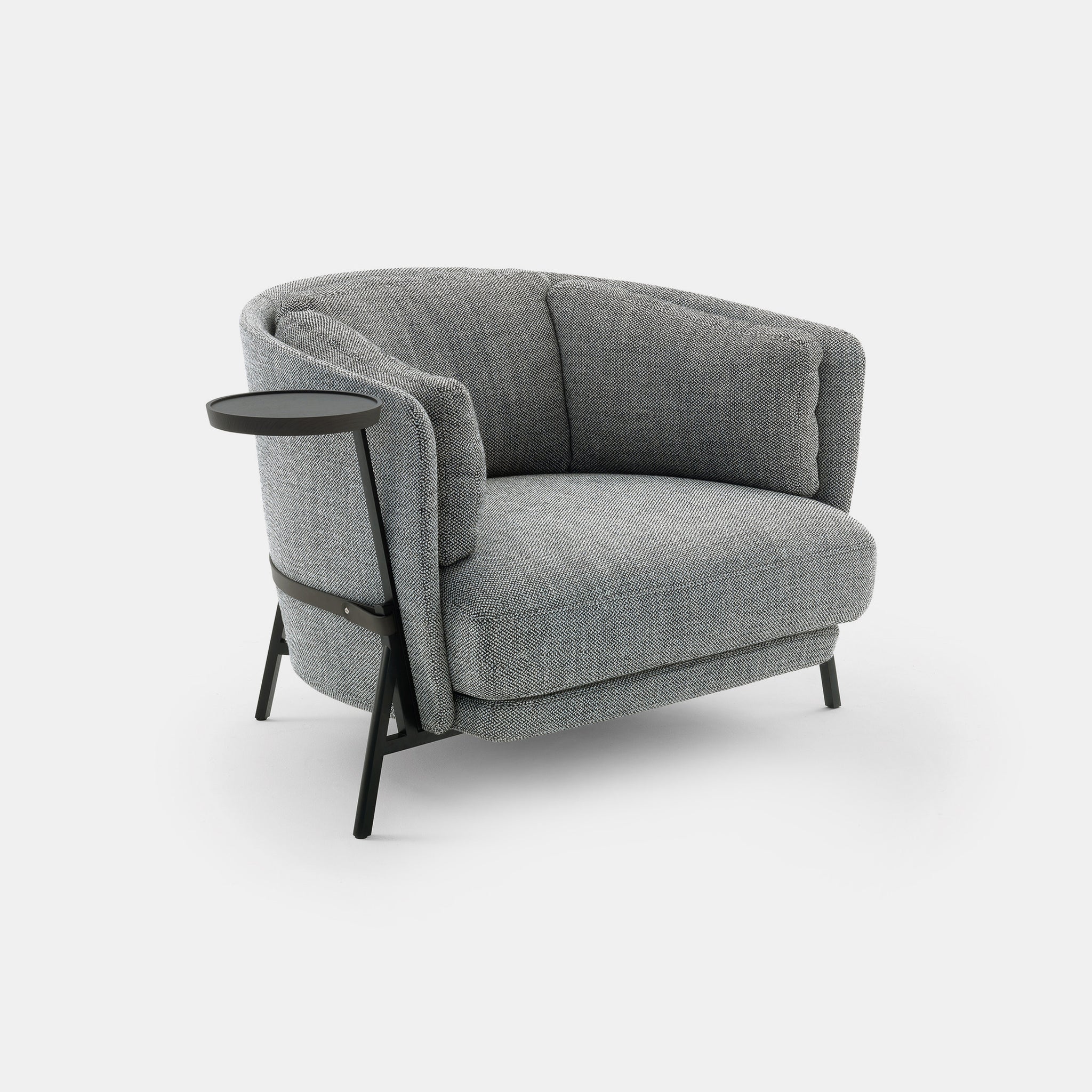 Cradle Armchair | Arflex | Monologuelondon.com