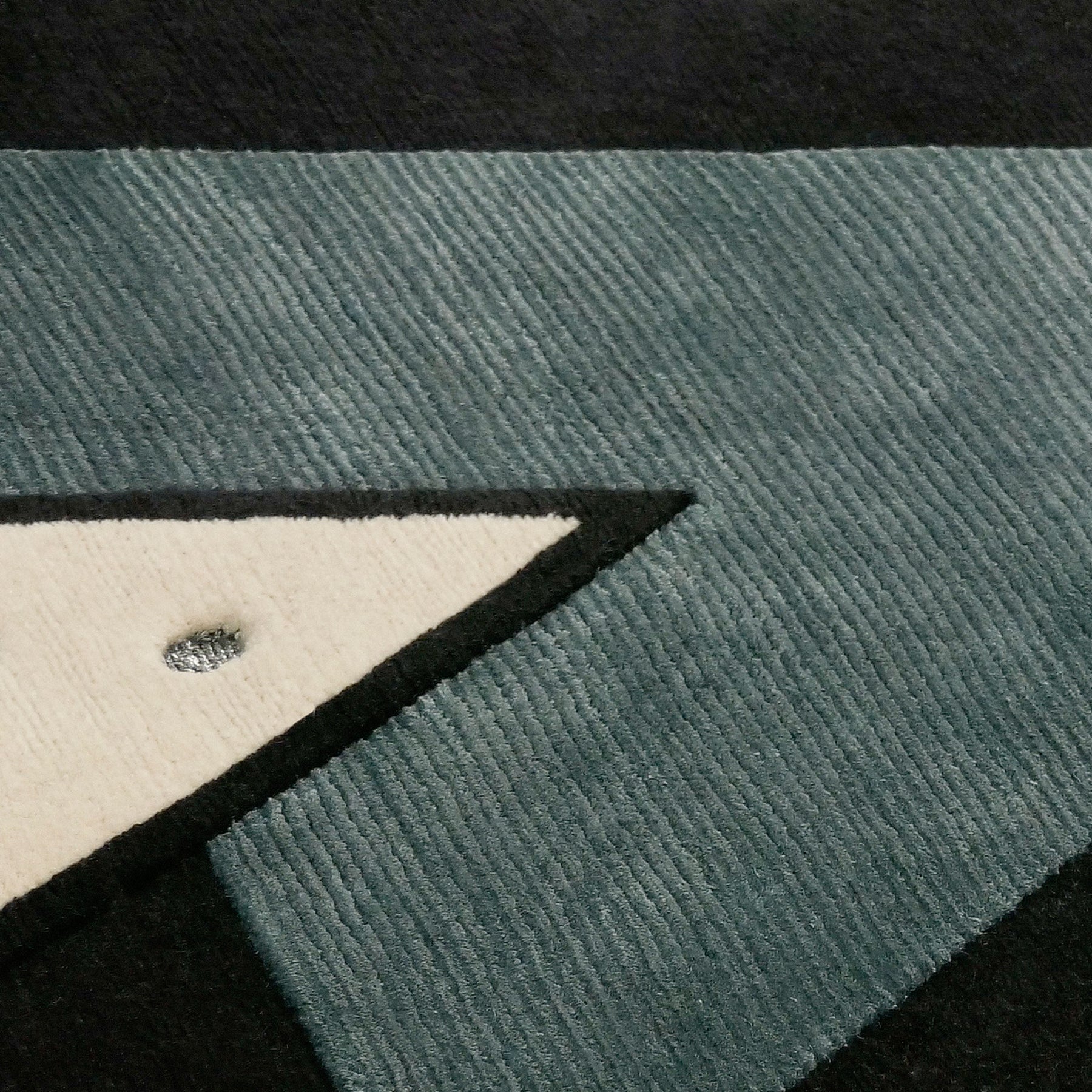 Jade Runner | CC Tapis | Monologuelondon.com