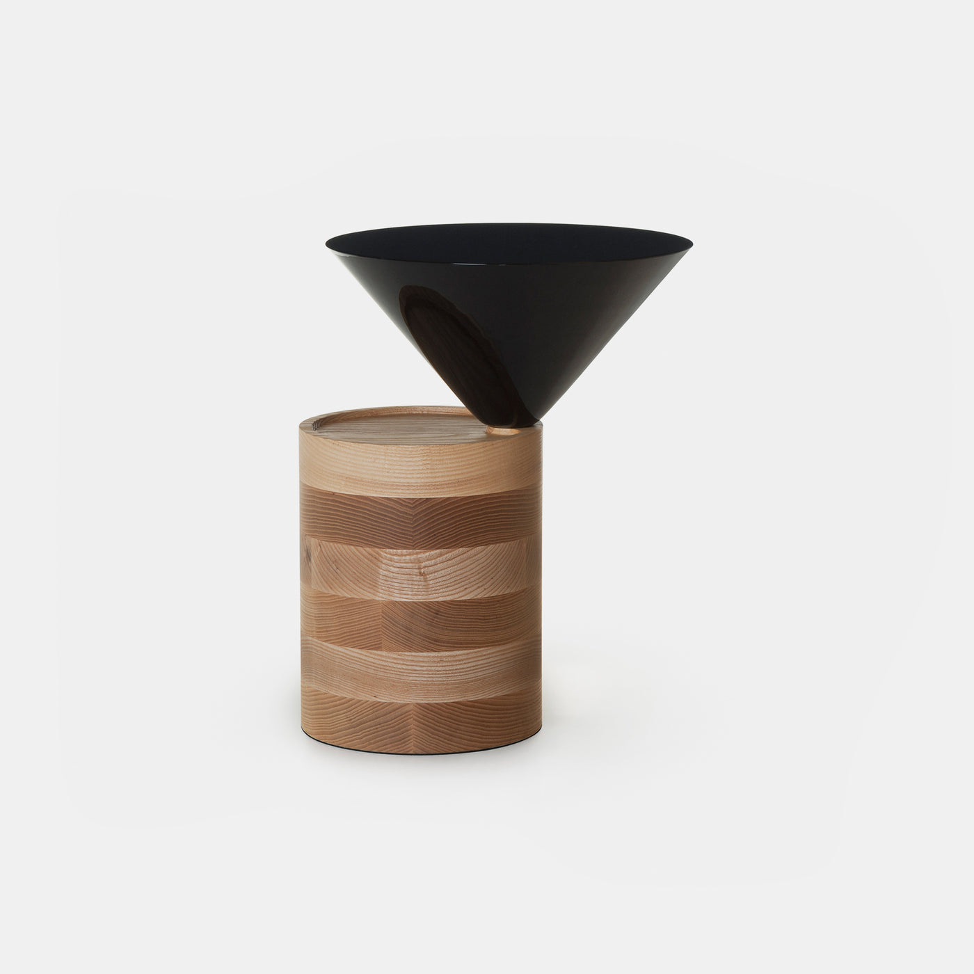 Laurel Side Table | De La Espada | Monologuelondon.com