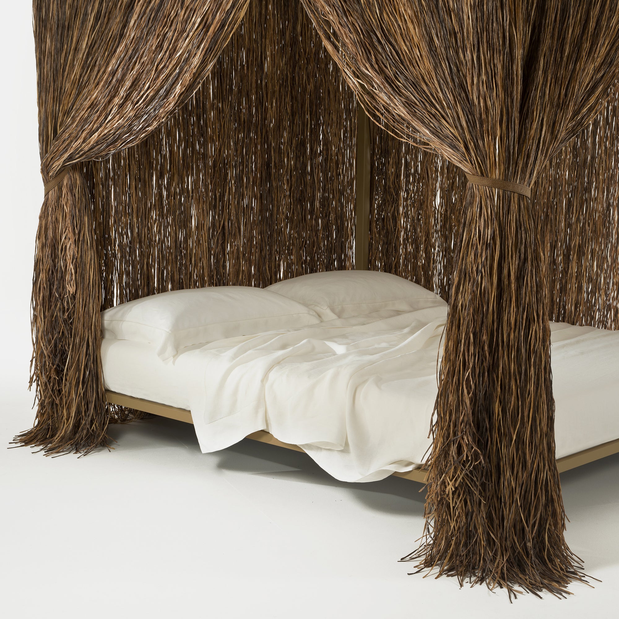 Cabana Bed | Edra | Monologuelondon.com