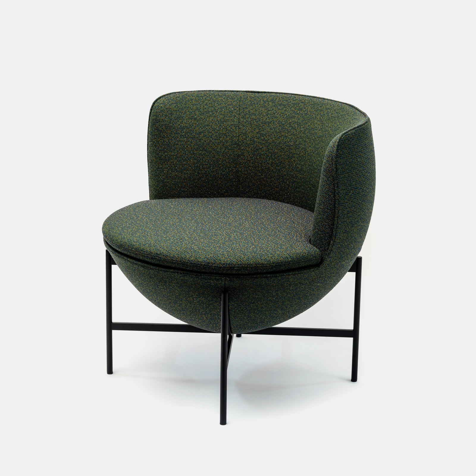 Calice Lounge Chair | La Manufacture | Monologuelondon.com