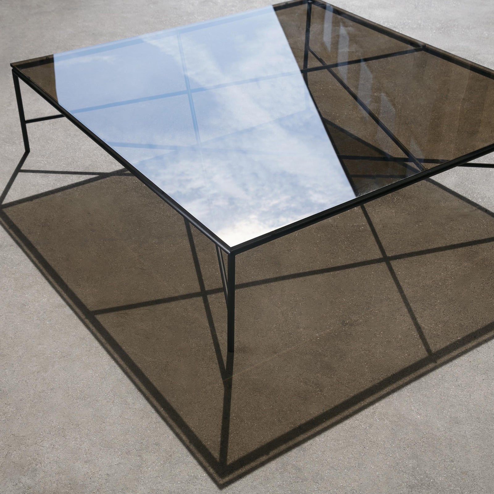 Static Coffee Table | La Manufacture | Monologuelondon.com