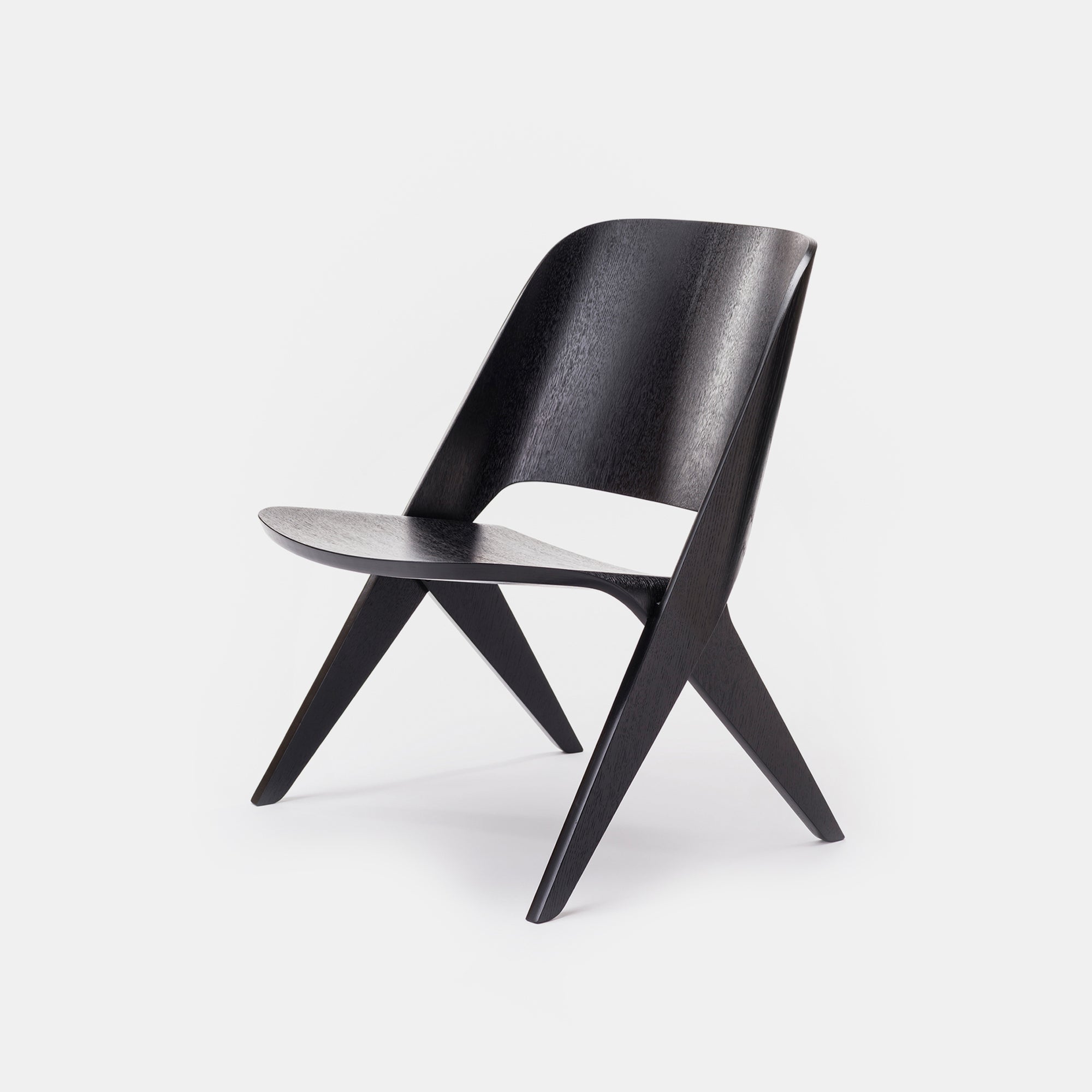 Lavitta Lounge Chair | Poiat | Monologuelondon.com