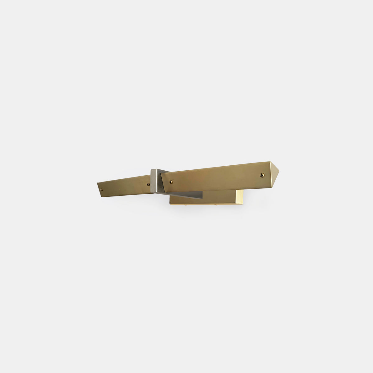 Three Edges Wall Lamp | Square in Circle | Monologuelondon.com