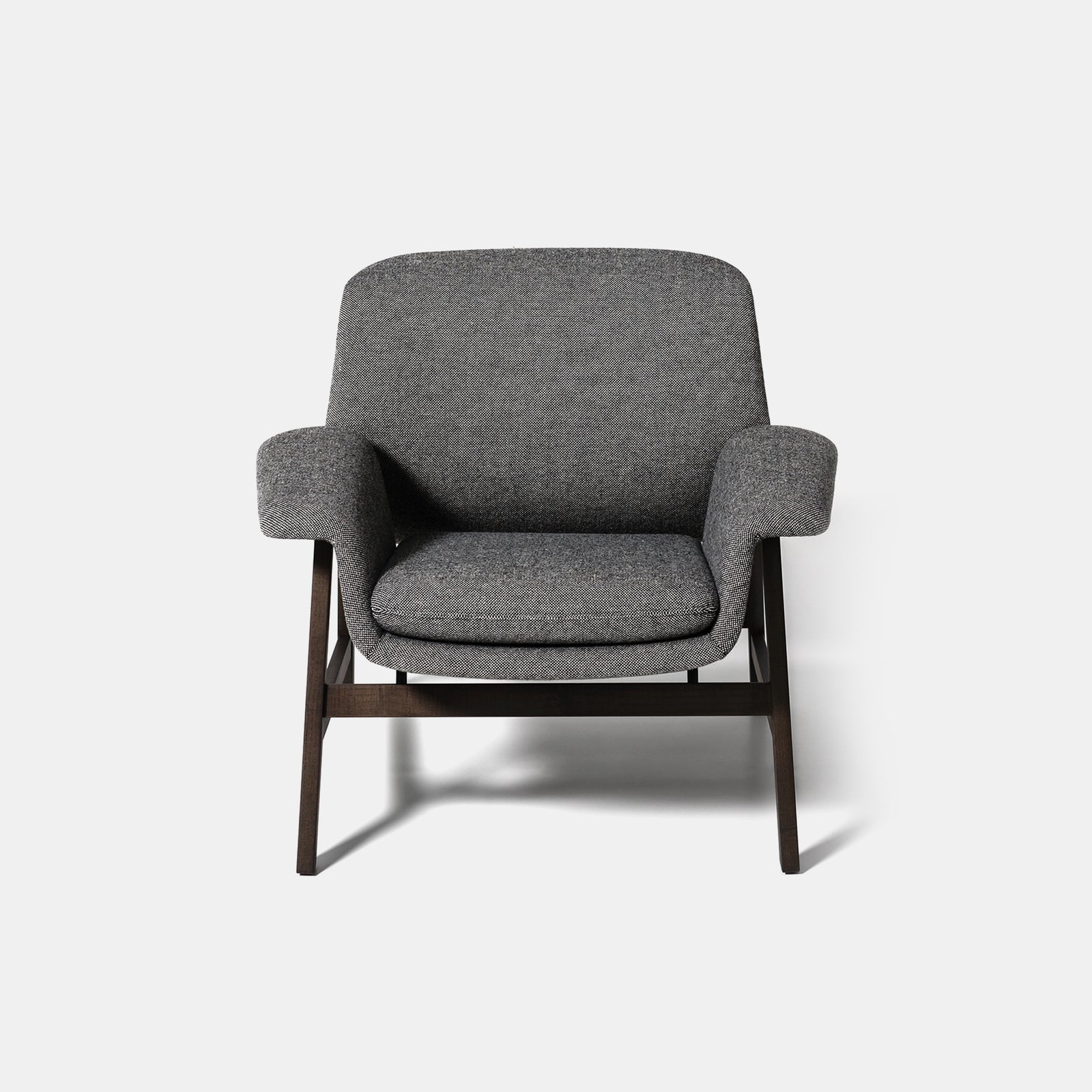 Agnese Lounge Chair | Tacchini | Monologuelondon.com
