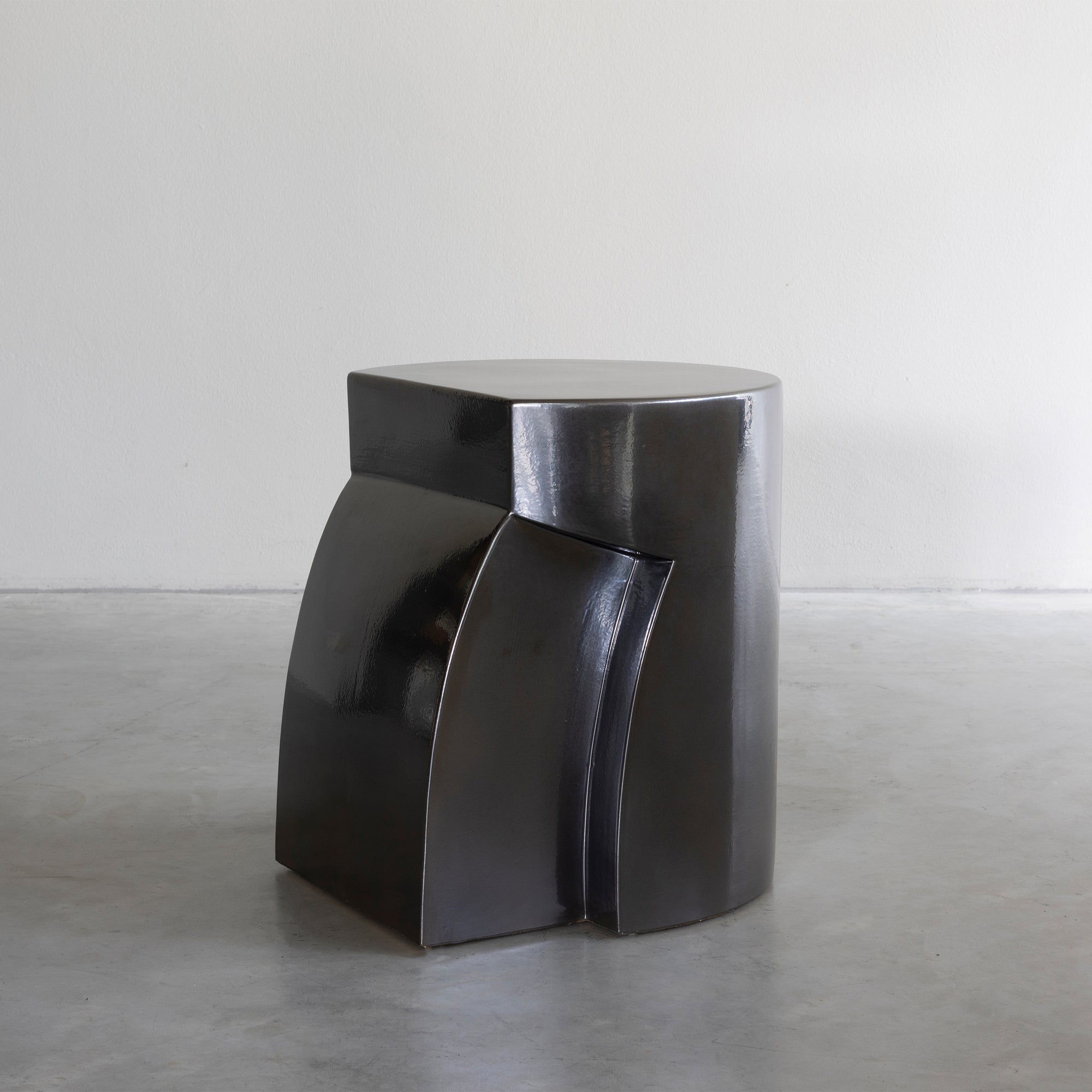 Zig Side Table | Van Rossum | Monologuelondon.com