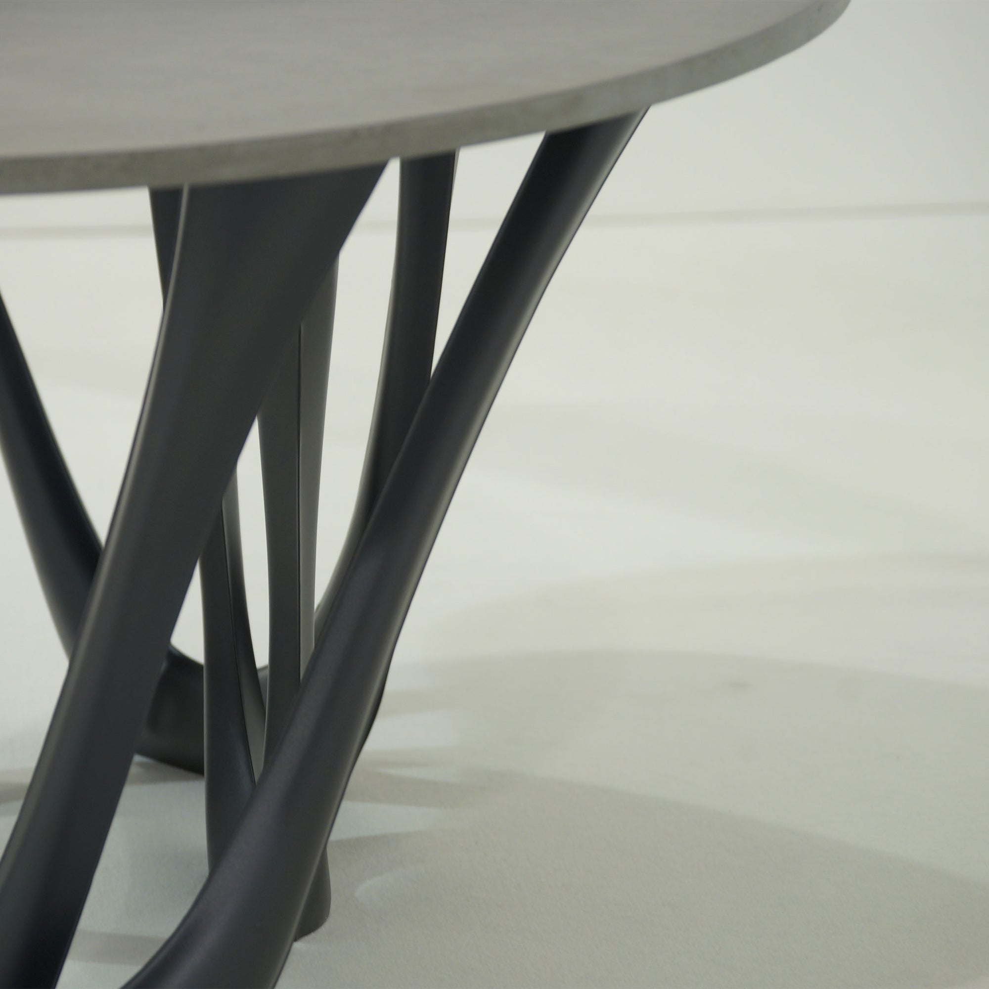 G-Table Concrete⎜Zieta⎜Monologuelondon.com